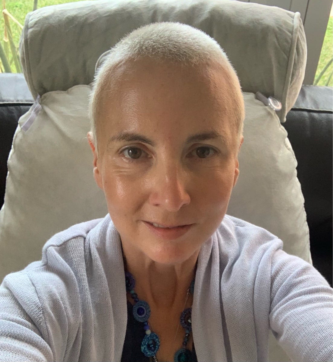 About – Holly Lynch – Medium