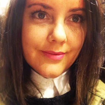 Sarah Mills – Medium