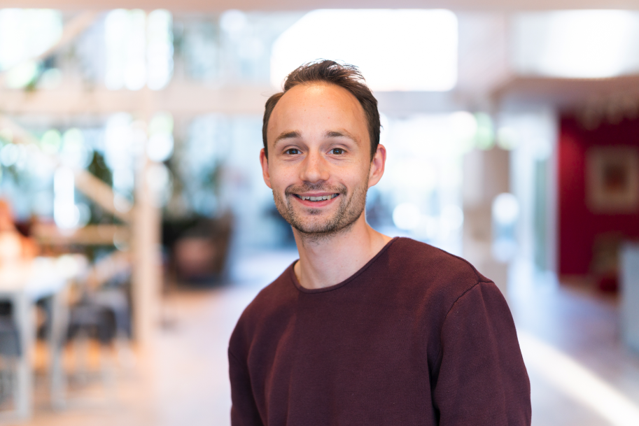 Jeppe Schmidt Nielsen – Medium