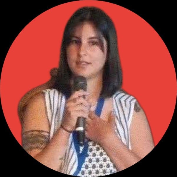 Mona Calvet – Medium
