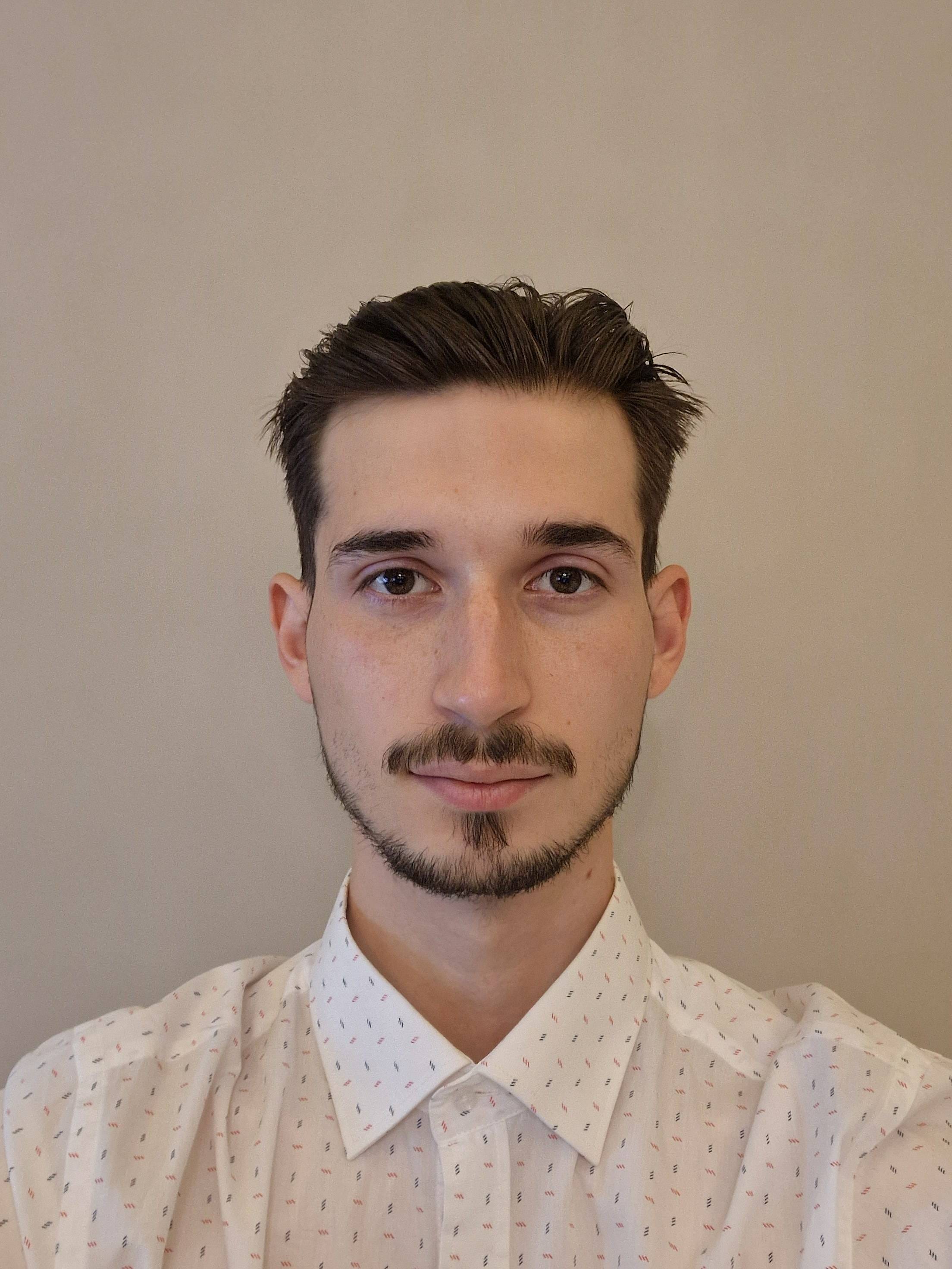 Eduard M. Journal – Medium