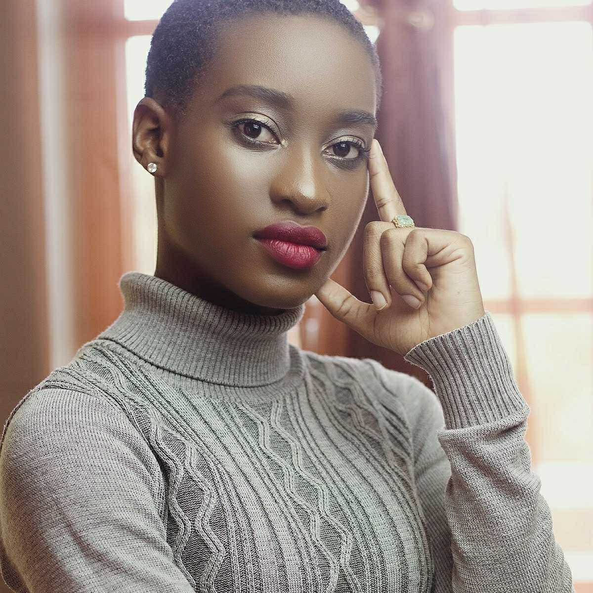 Chadia Mathurin – Medium