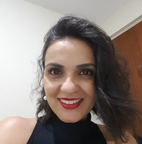 Karina Farias – Medium