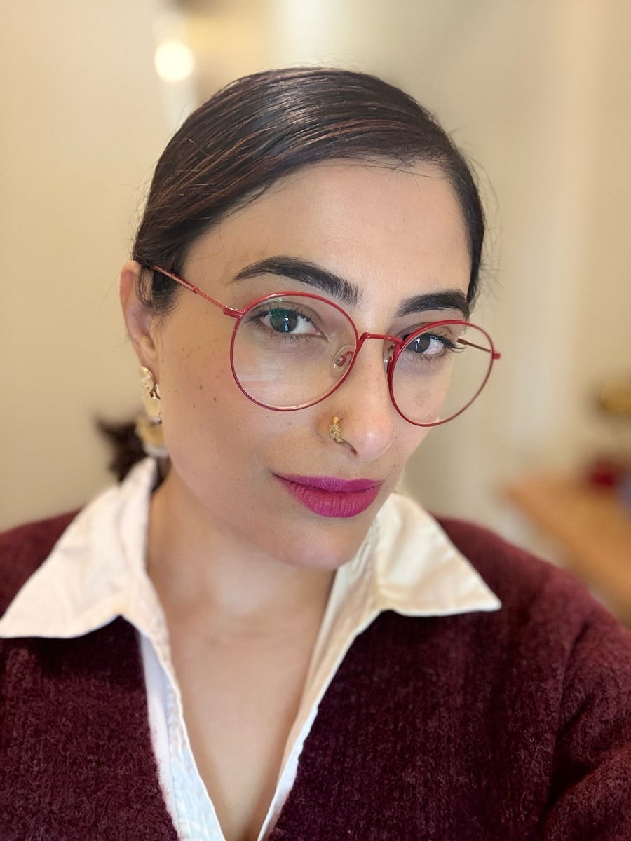 Urooj Sarmad – Medium