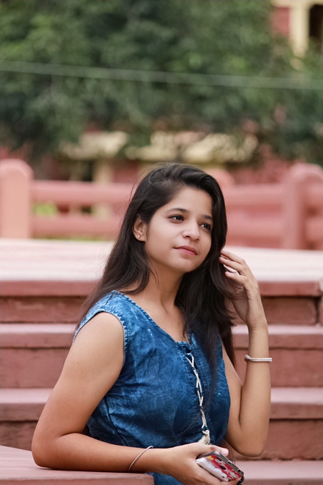 Manshi Sharma – Medium