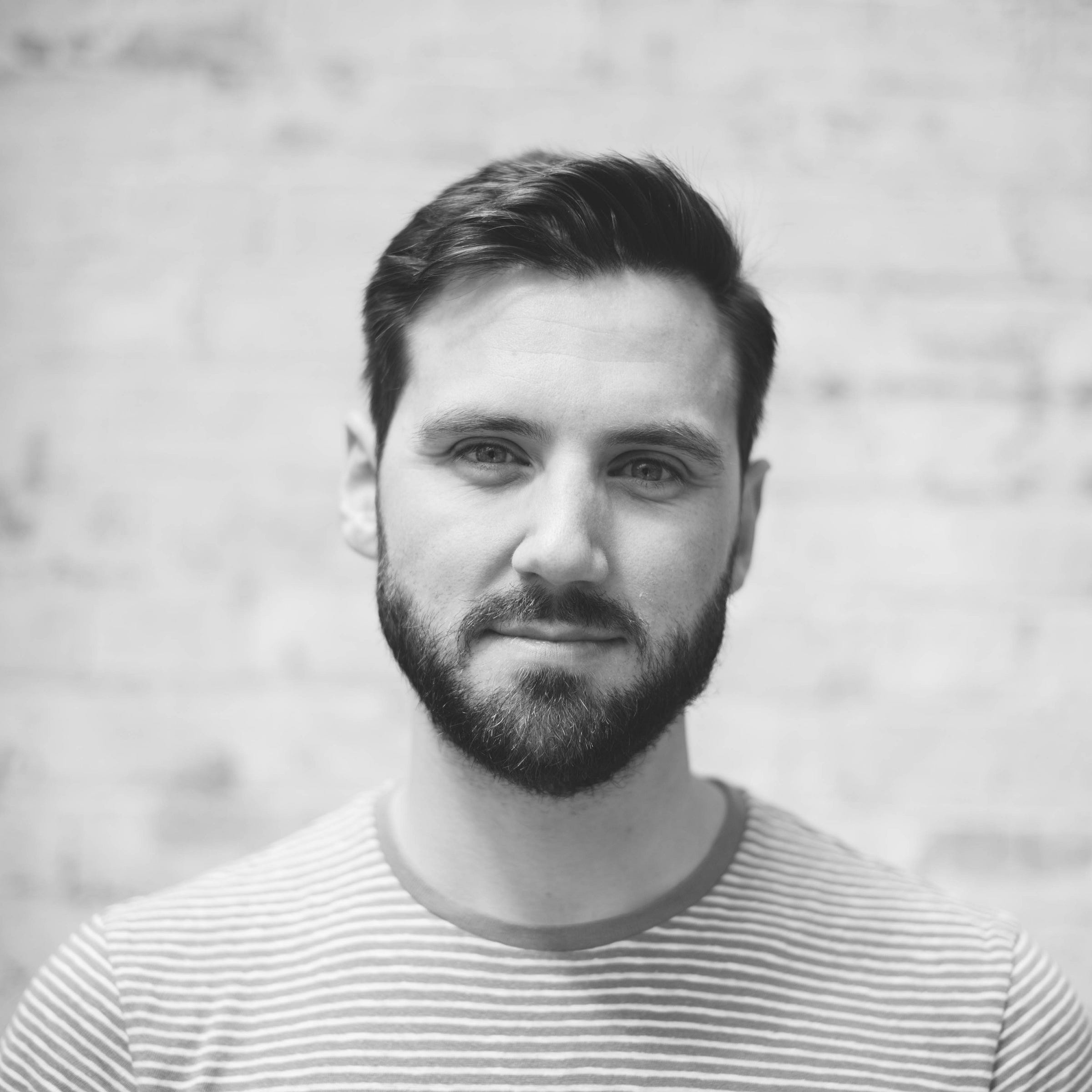 Benjamin Cave – Medium