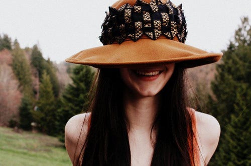 Trendy on the Sly – Medium