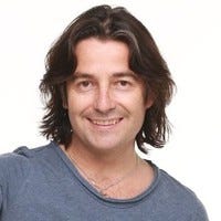 Stuart Kidd – Medium