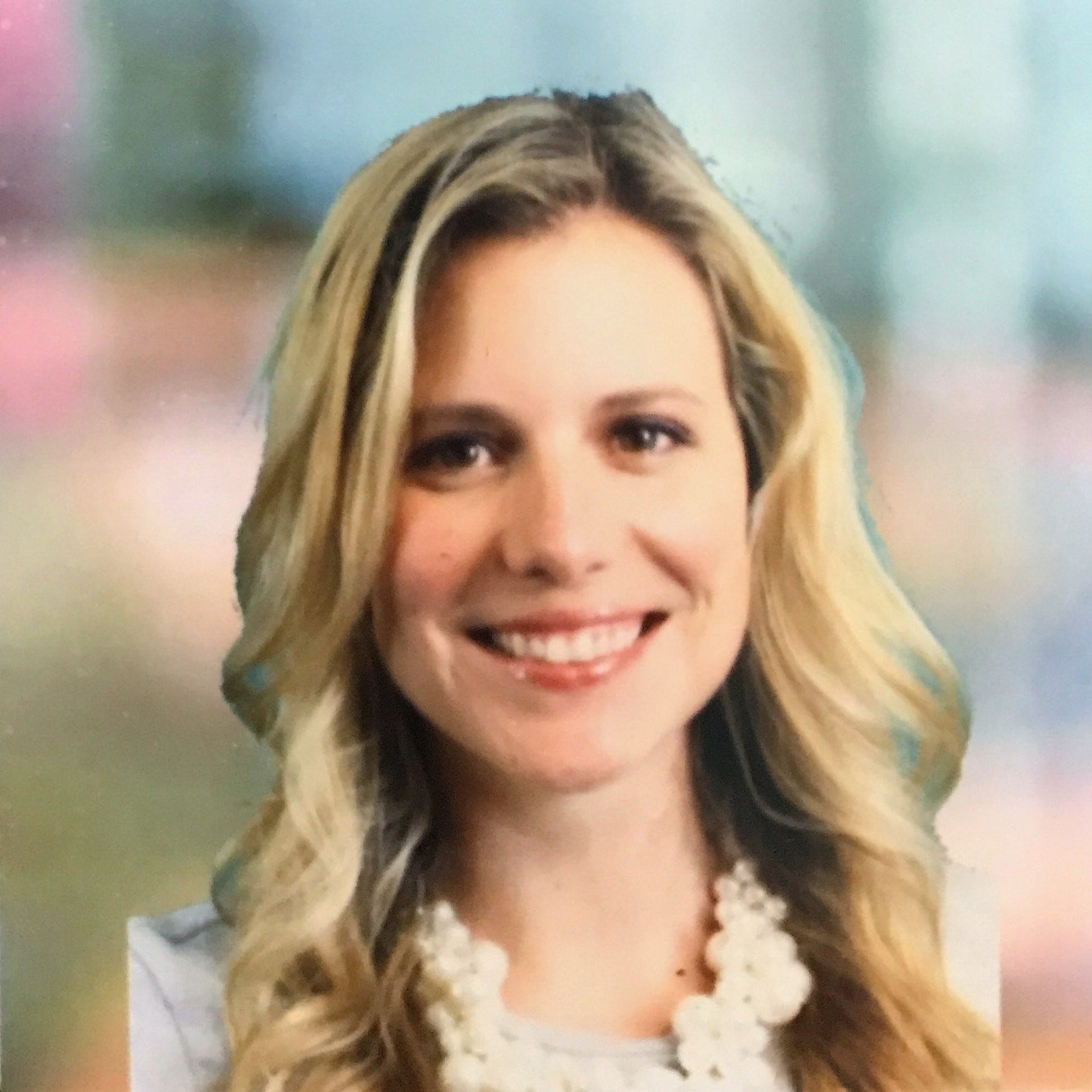 Kelly Kenney – Medium