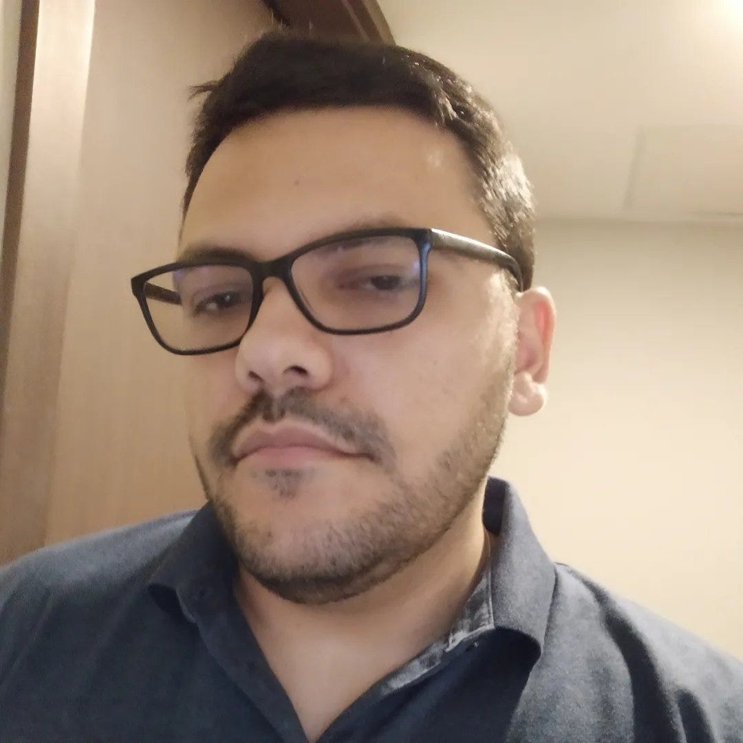 Rodrigo Cabral – Medium