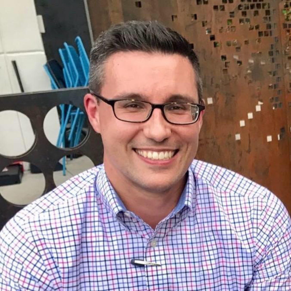 Stephen Durski – Medium