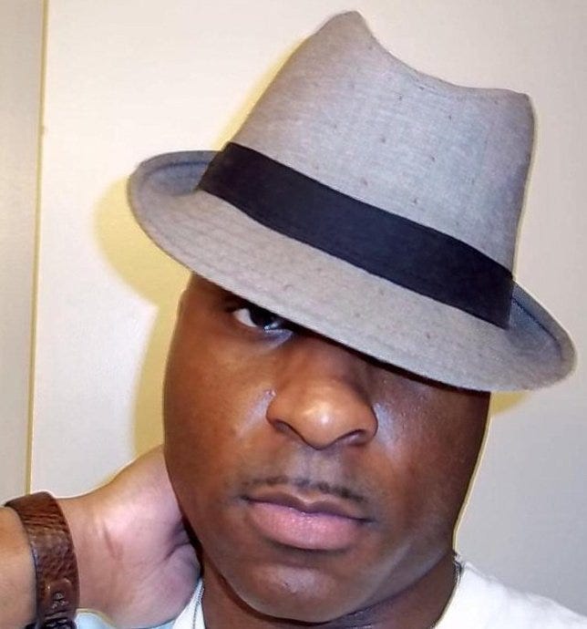 Greg Simms Jr. – Medium