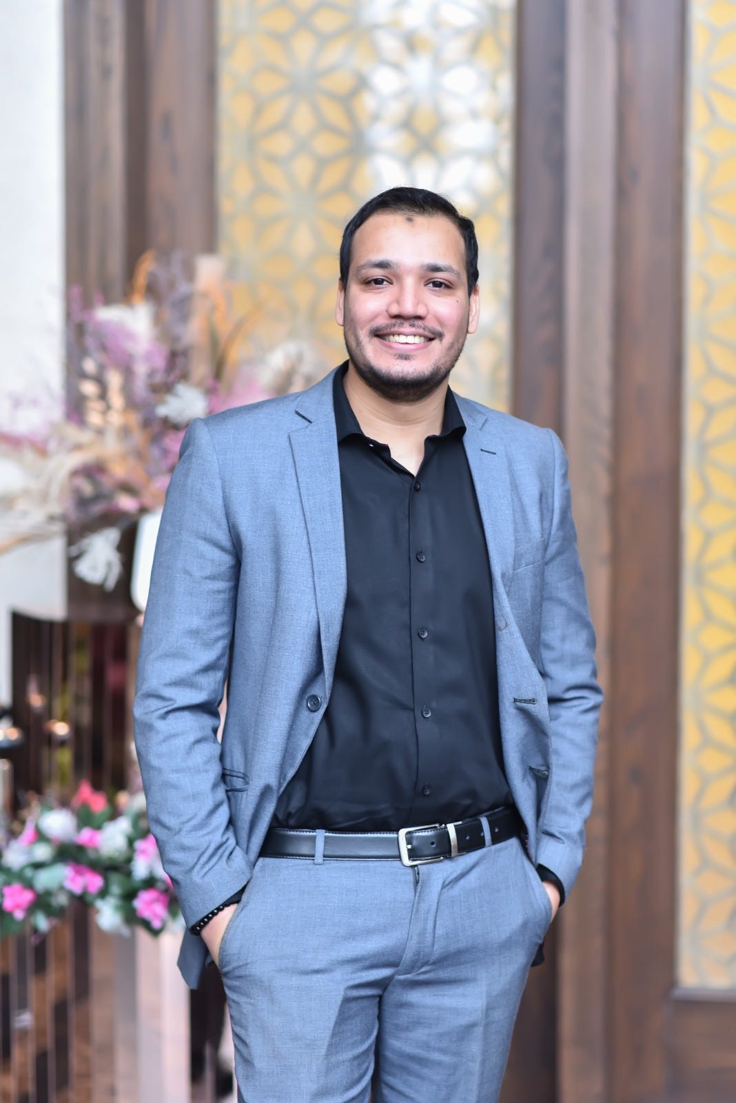 Harris khan – Medium