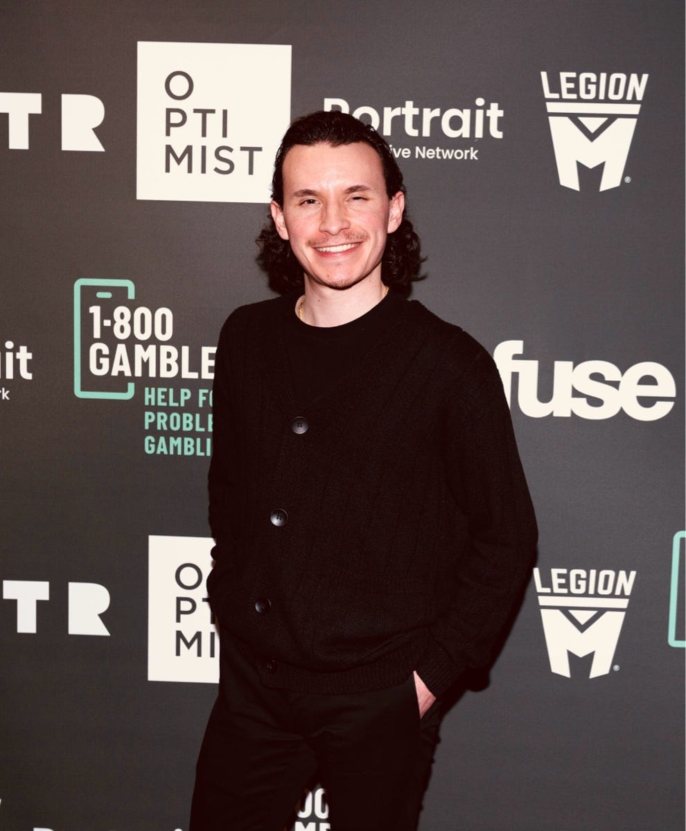 Tony Malzone – Medium