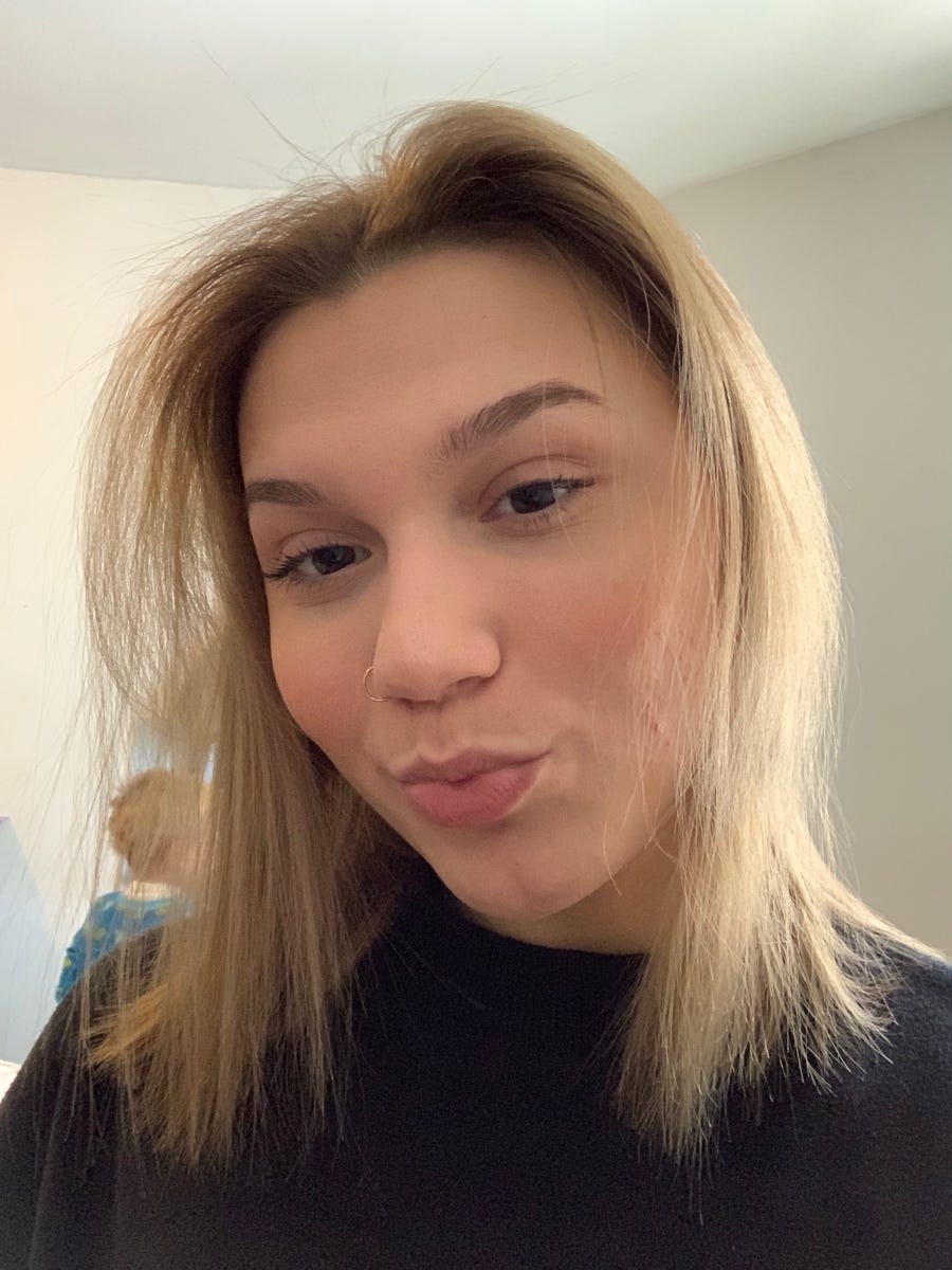 Hailey Mather – Medium