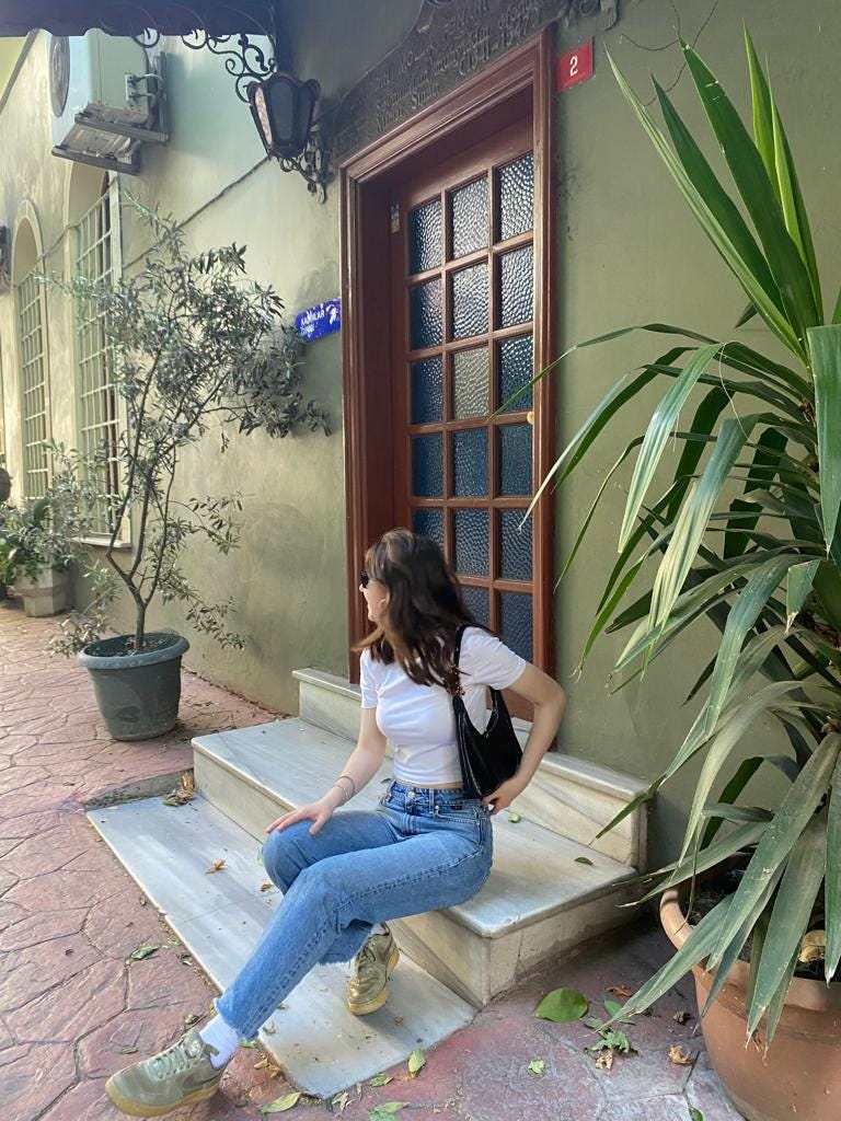 About – Dilara Onur – Medium