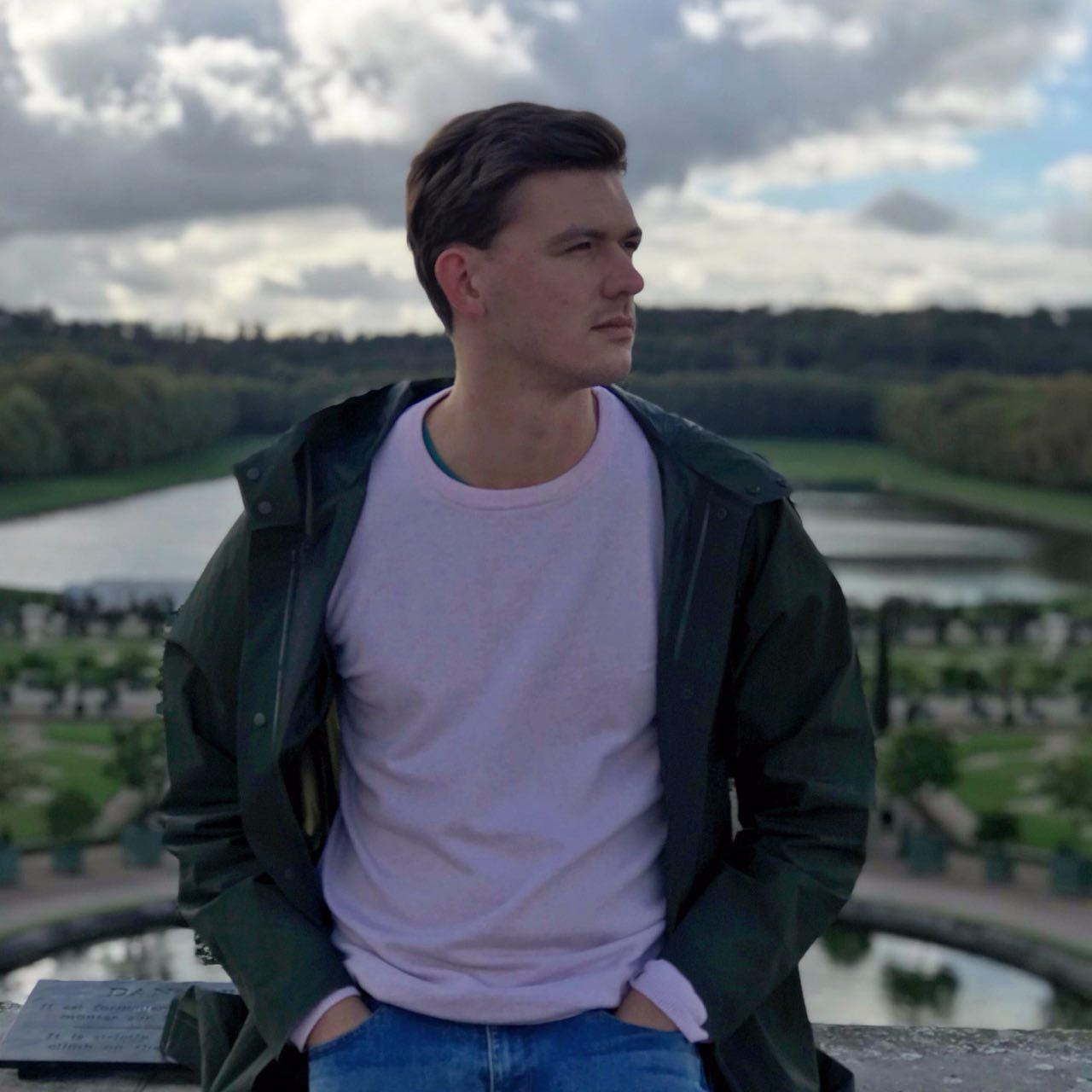 Oleksandr Tarnavsky – Medium