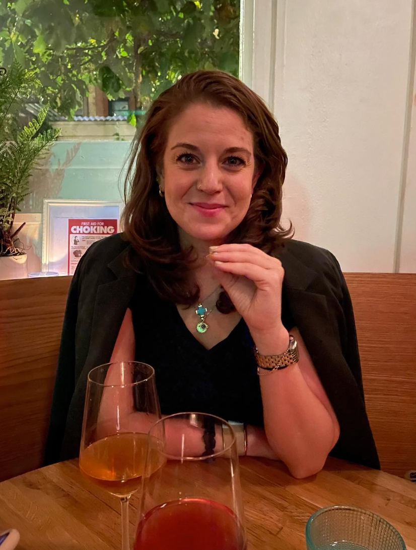 Krissy Kitch & Mealtime – Medium