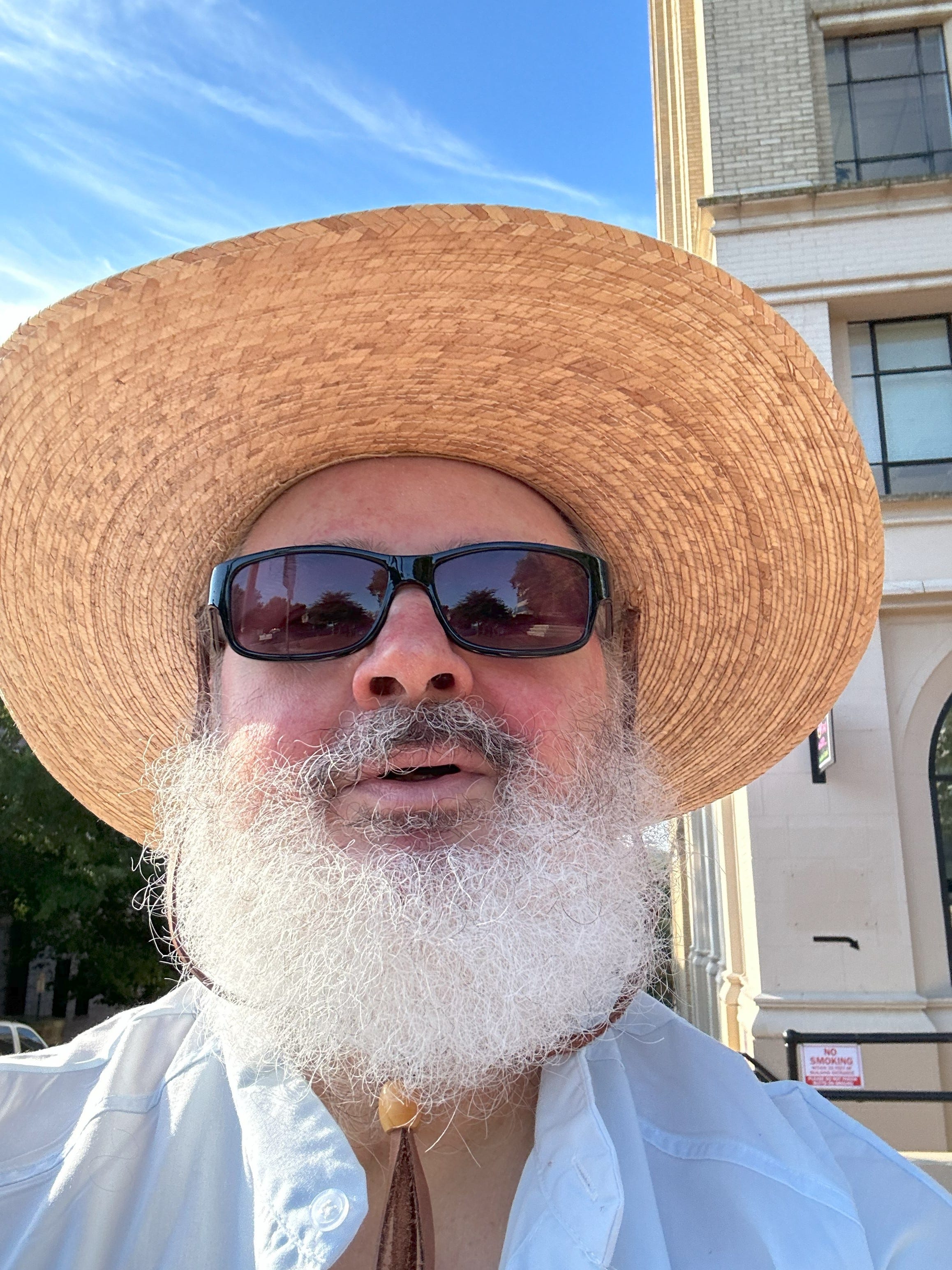 Eph G. G. Prat (they/them) on Medium curated some lists