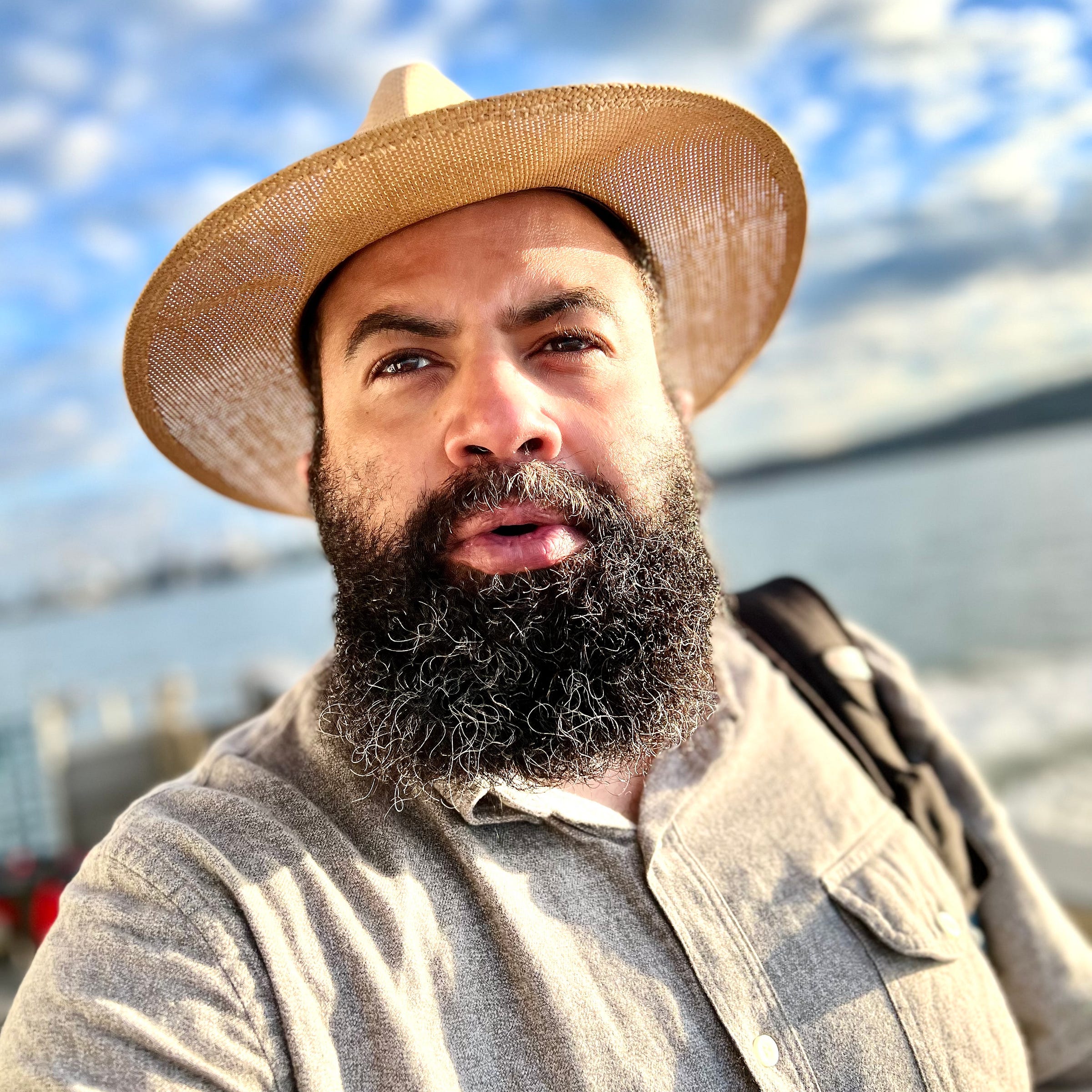 Carlos Deleon – Medium