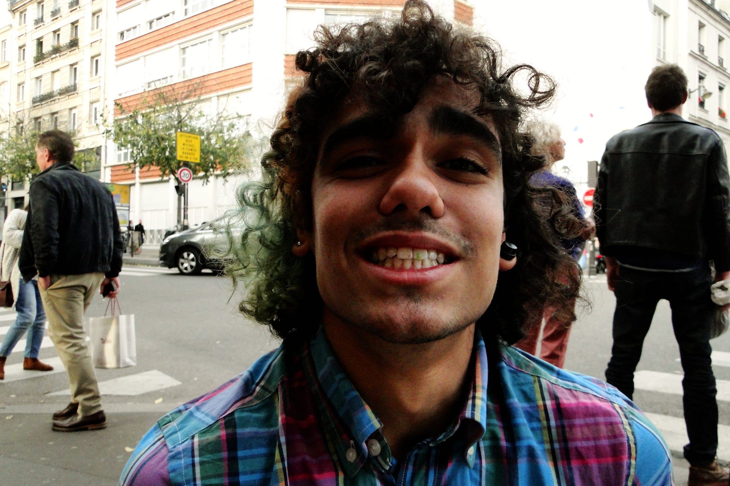 Gabriel Noronha – Medium