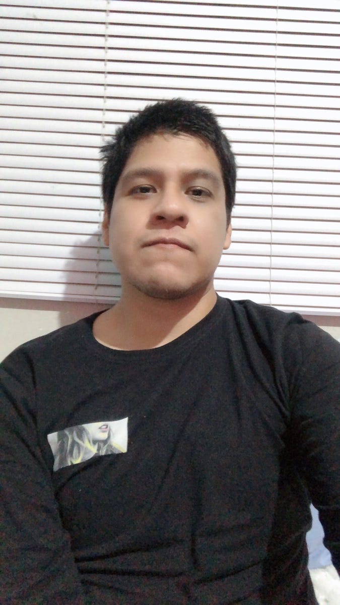 Andre August – Medium