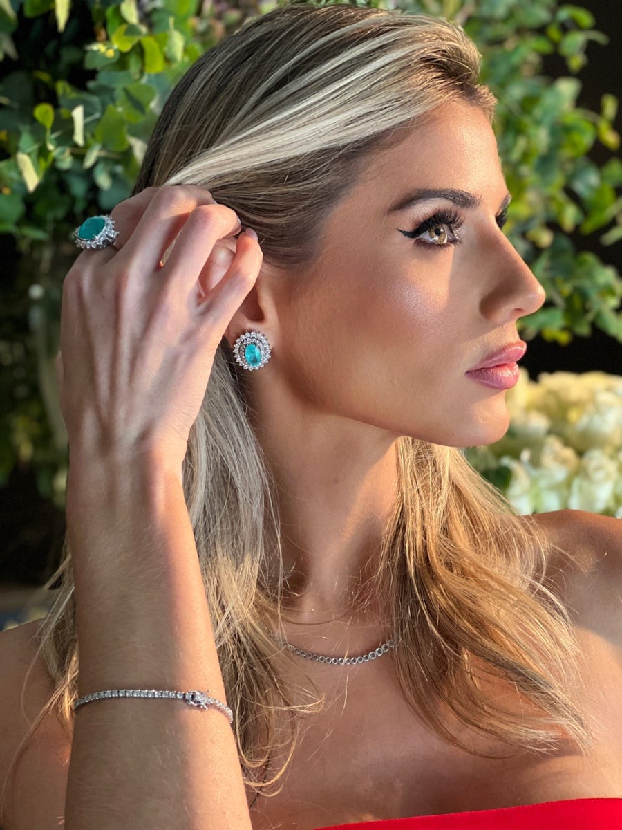 Camila Guzman – Medium