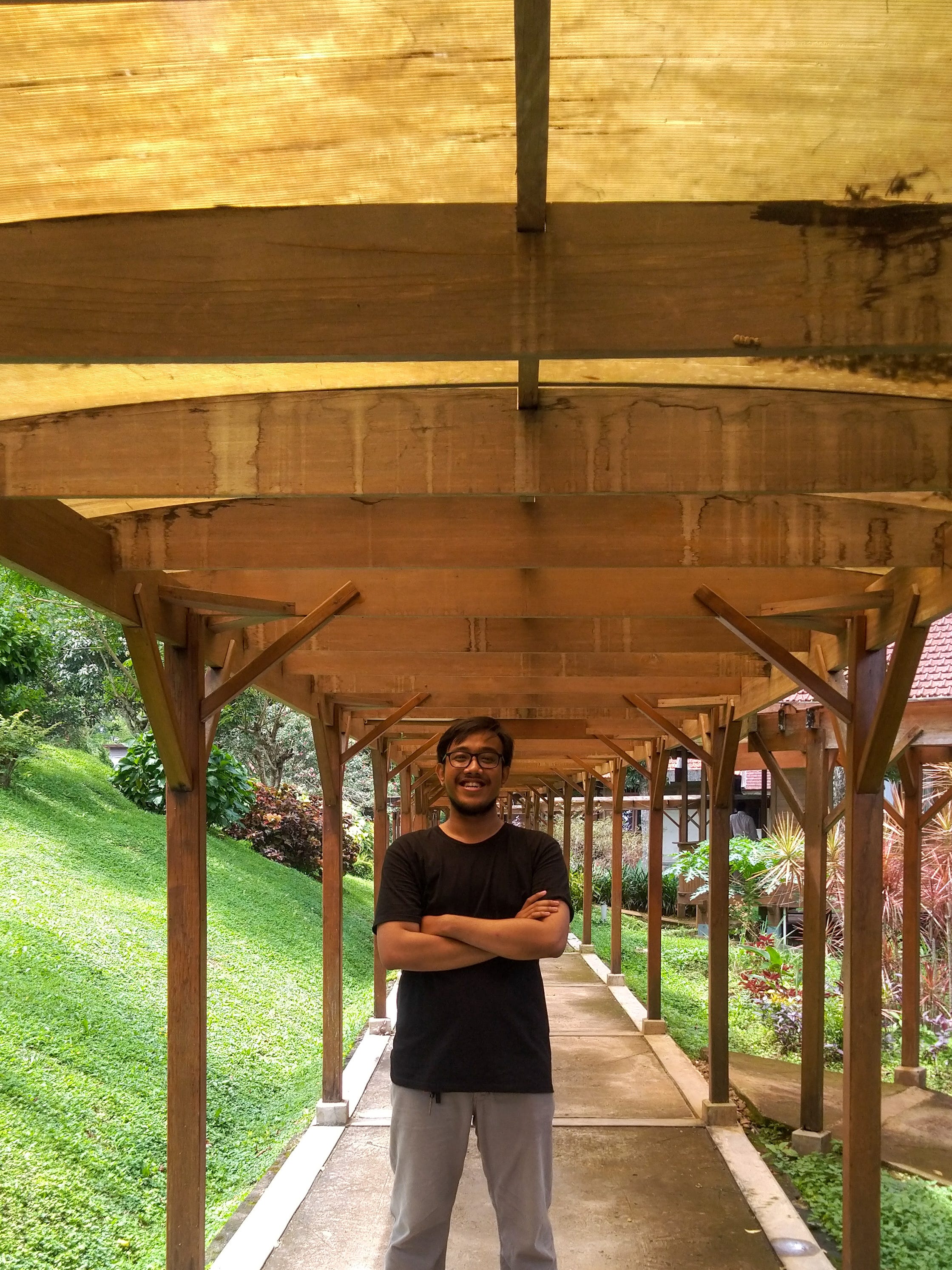 Alif Fahmi – Medium