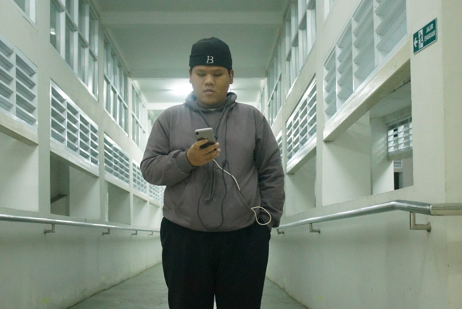 Zidny Robby – Medium