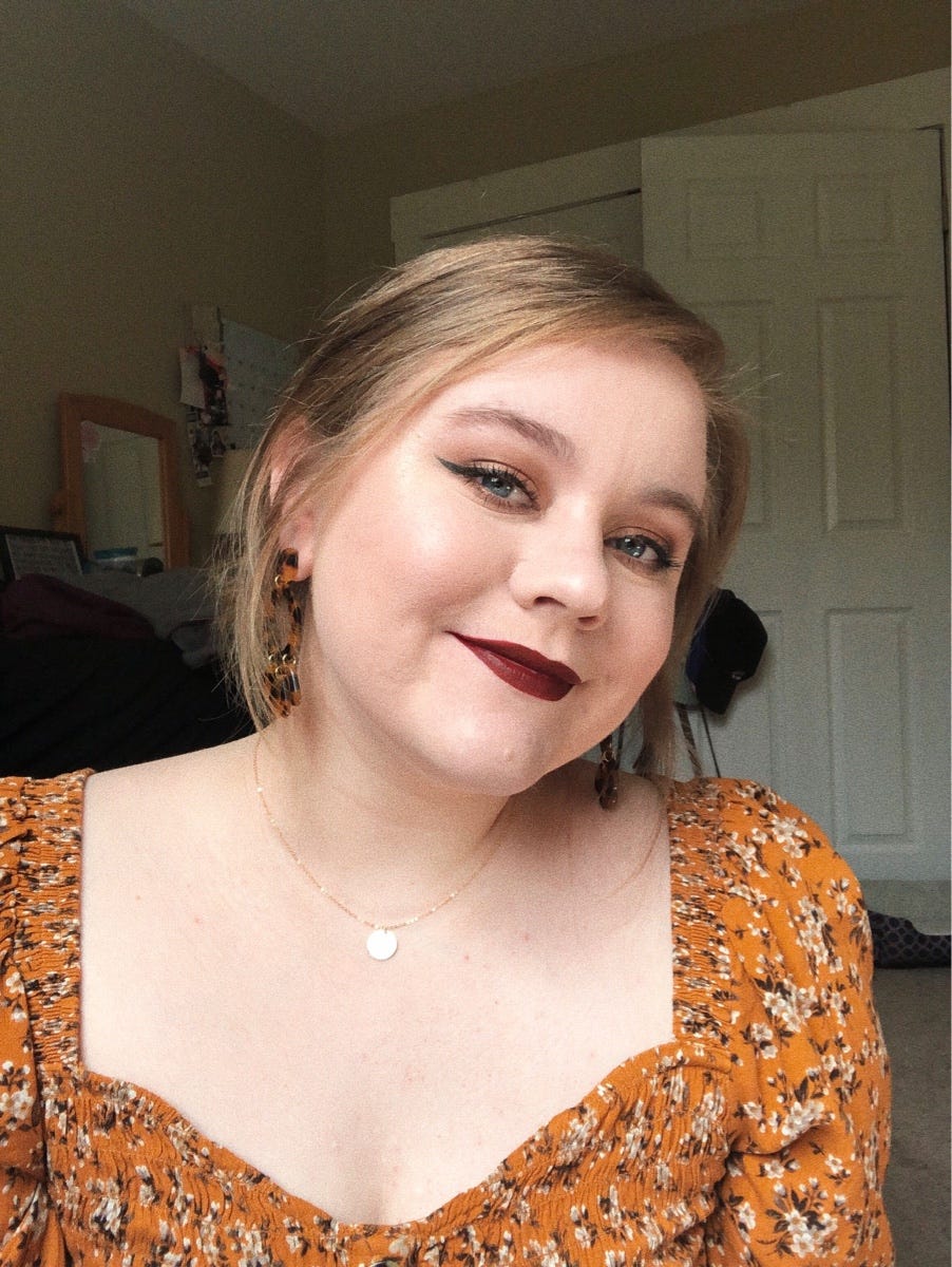 Chelsea Holecek – Medium