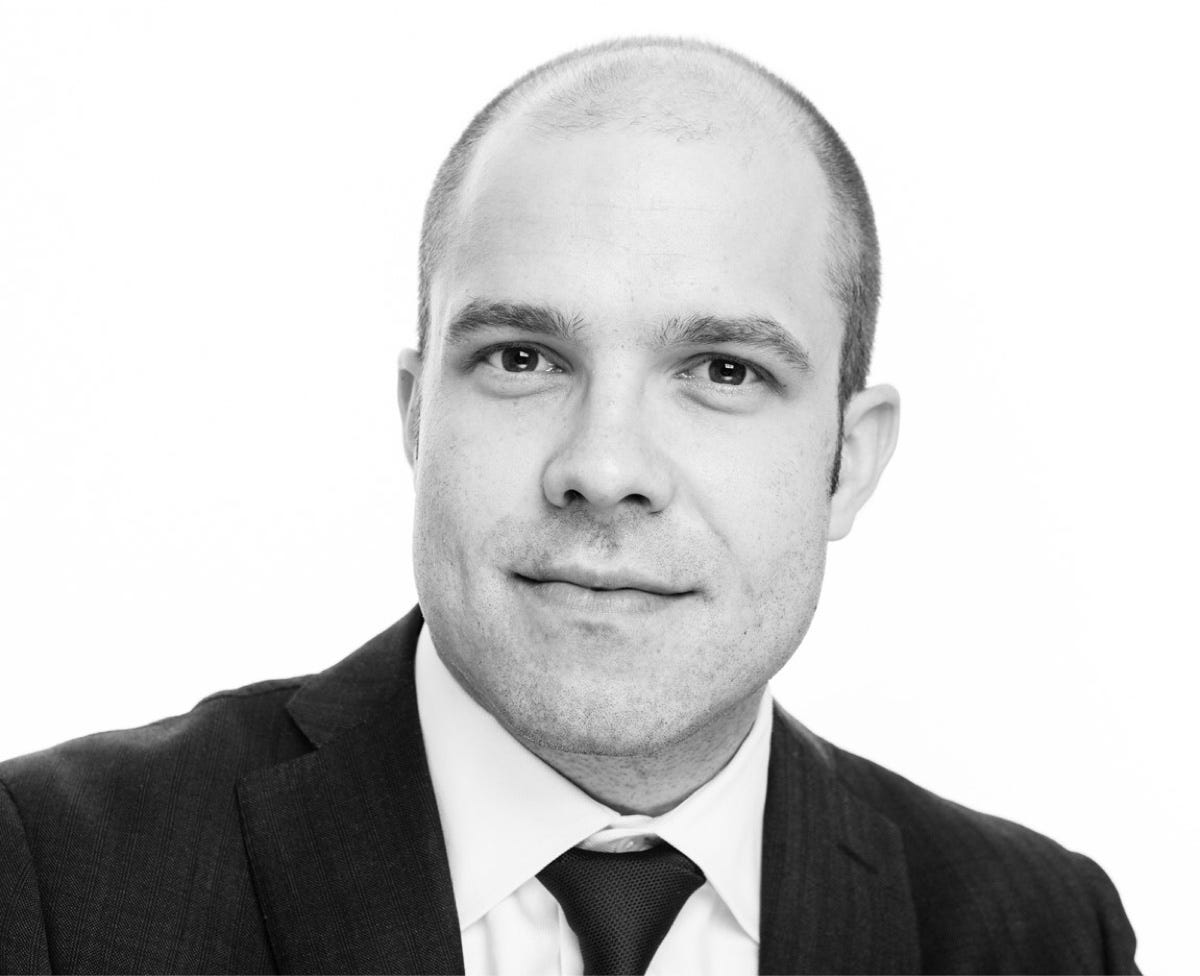 Peter Allan – Medium