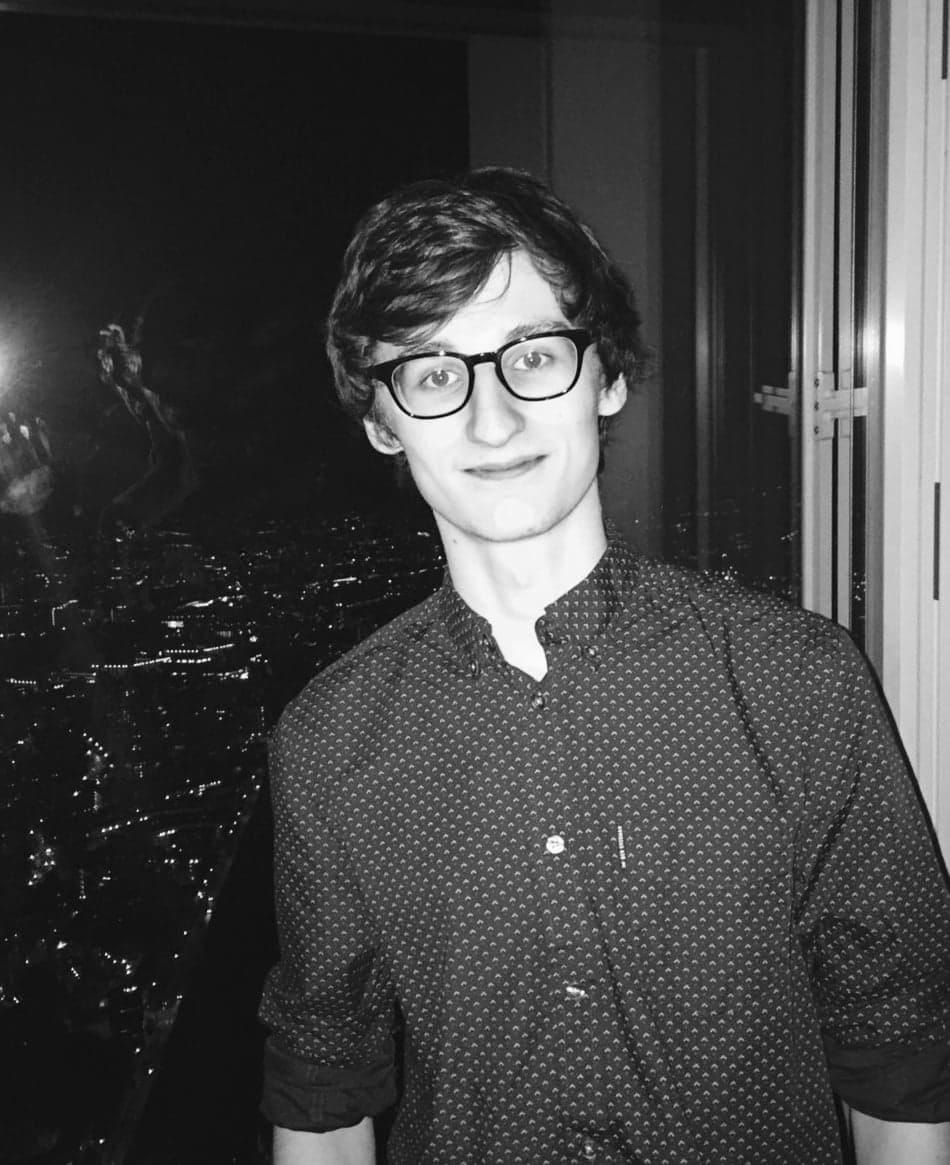 Ben Farrar – Medium