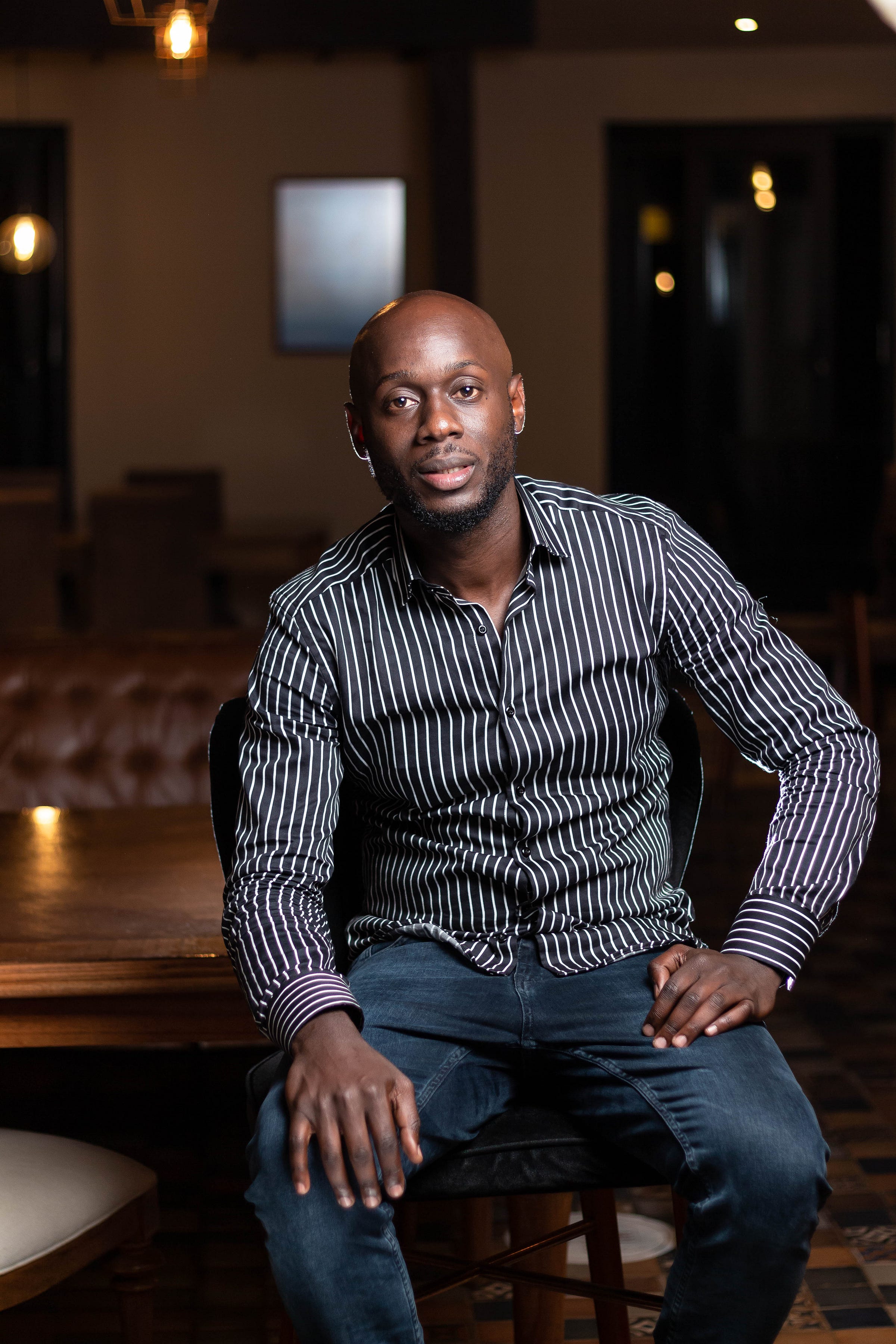 Nelson Guya – Medium