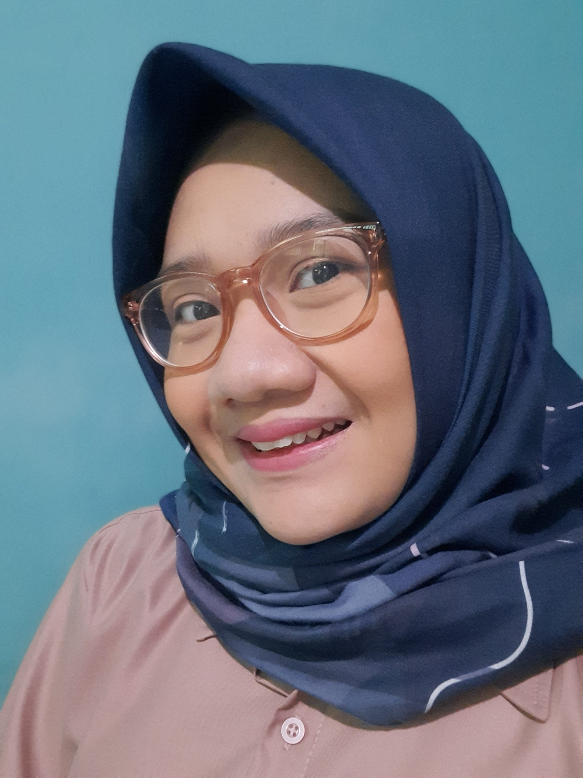 Evi Febriani – Medium