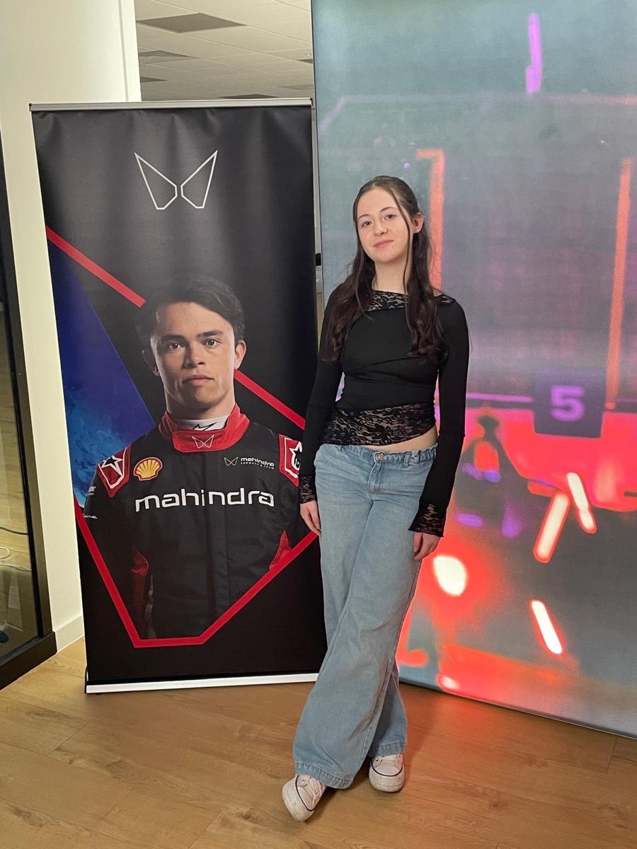 Isabelle Pugh – Medium