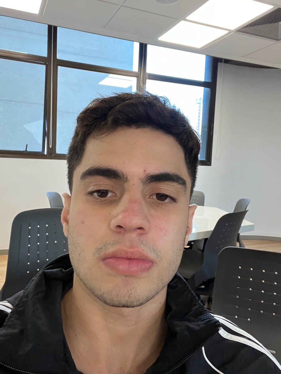 Gustavo Candido – Medium