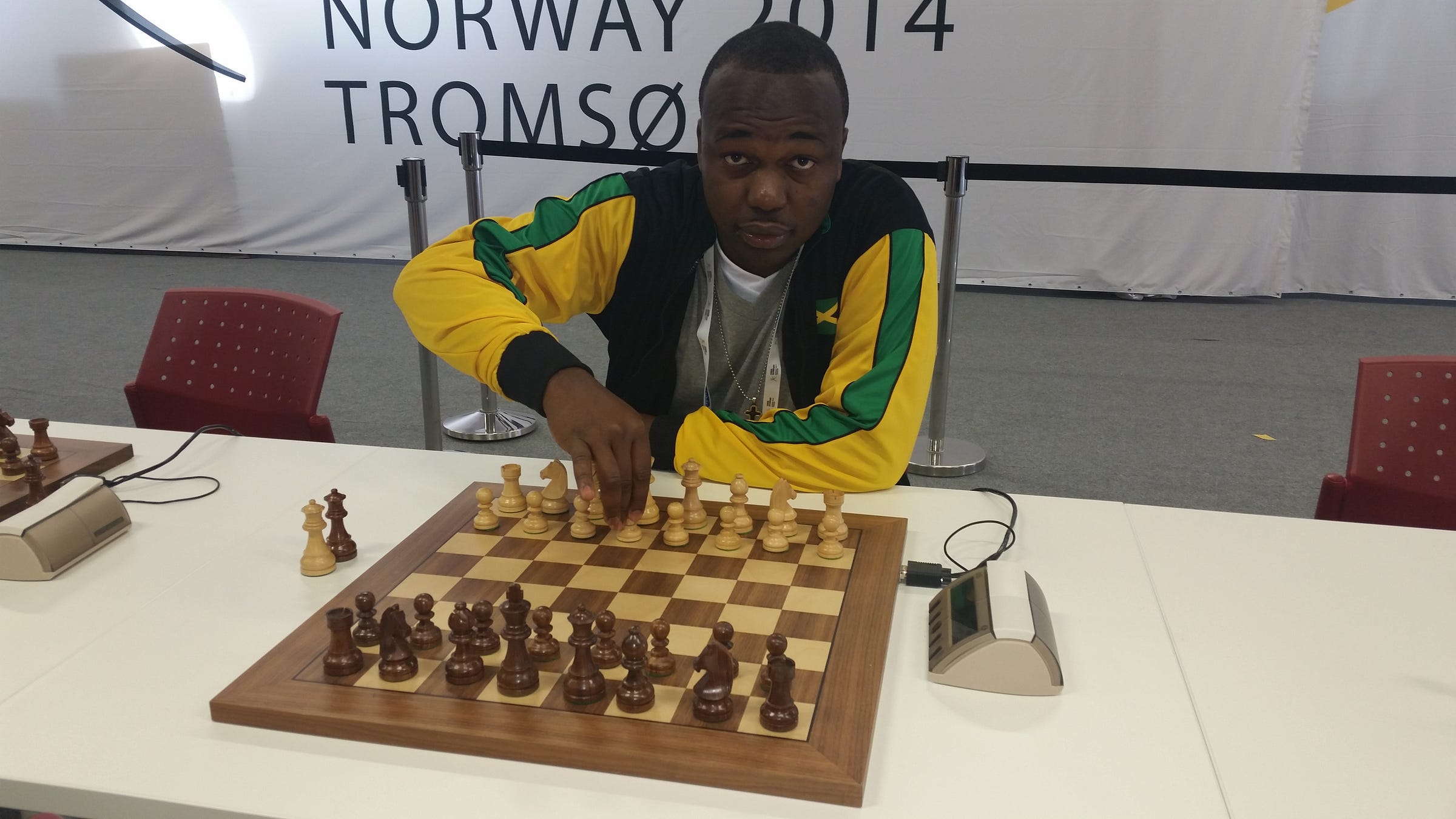 Damion Davy – Medium