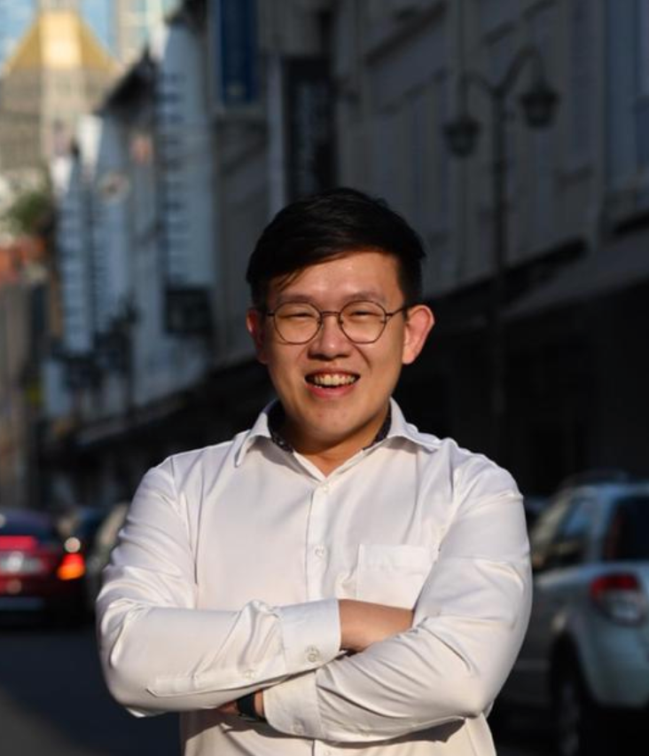 Jin Lee – Medium