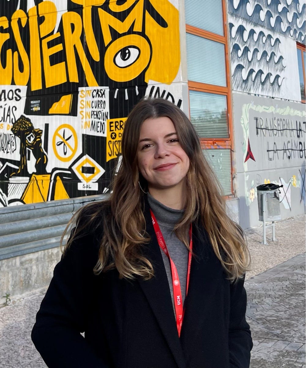 Carla Cid – Medium