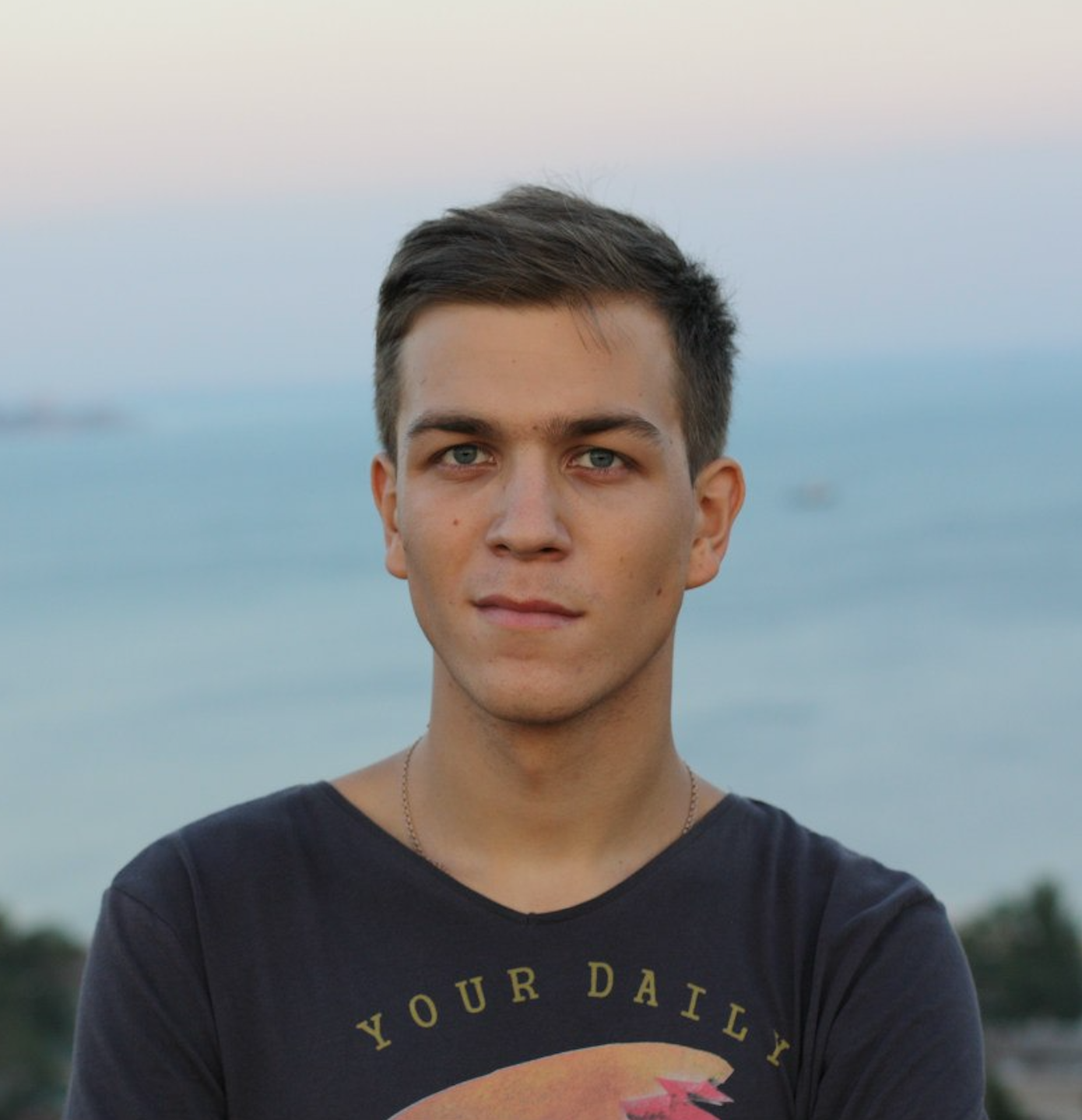 Ilya Lozer – Medium