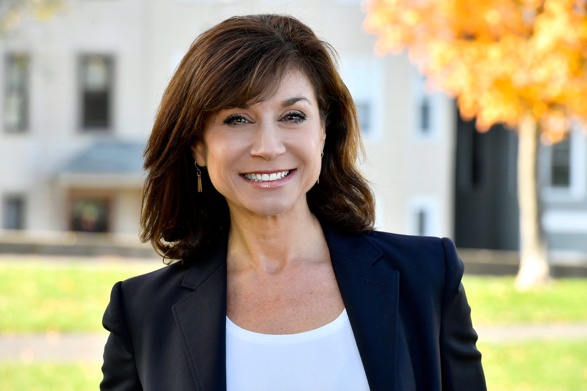 Jackie Herskovitz Russell – Medium