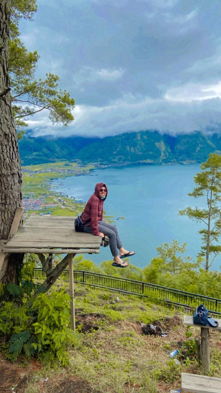 Hendy Harnio – Medium