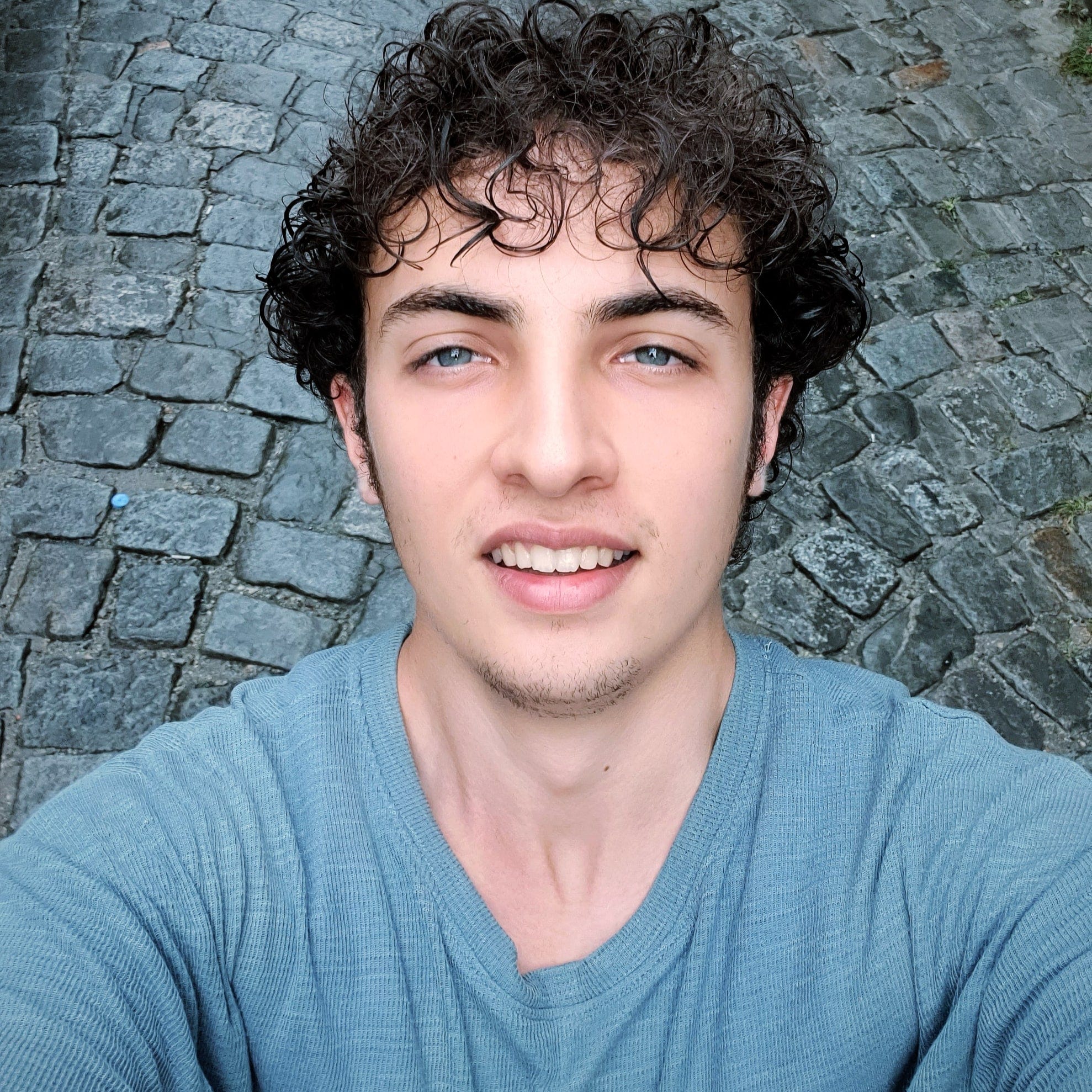 Hasan UÇAR – Medium