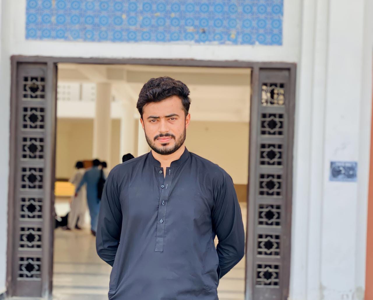 Tariq Mehmood – Medium