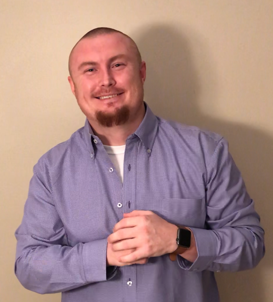 Ell Jay Lindsey – Medium
