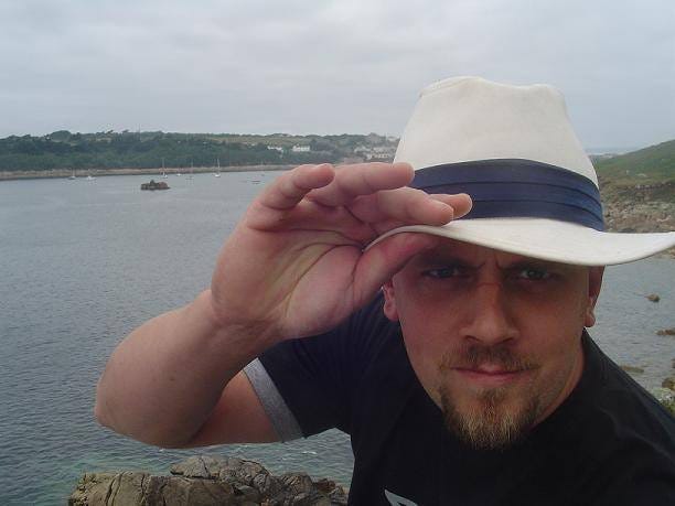 Martin Austwick – Medium