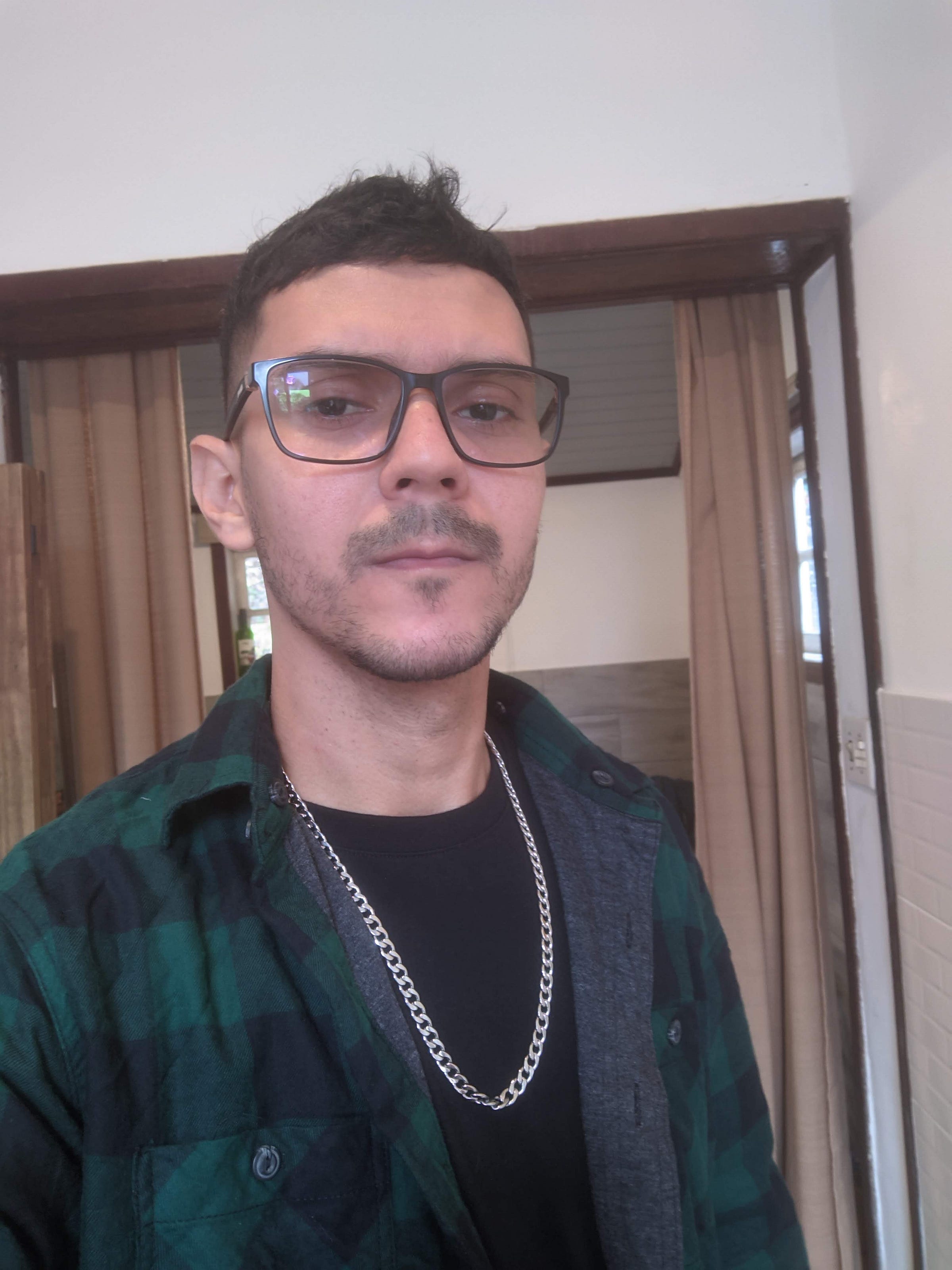 Arthur Rocha – Medium