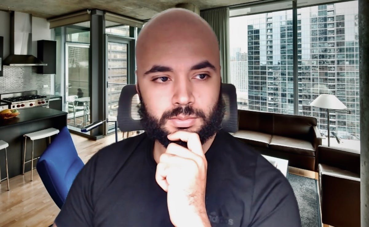 Luis Torres – Medium