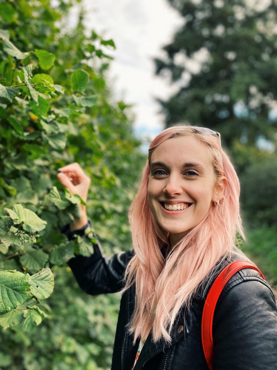 Eve Bromley – Medium