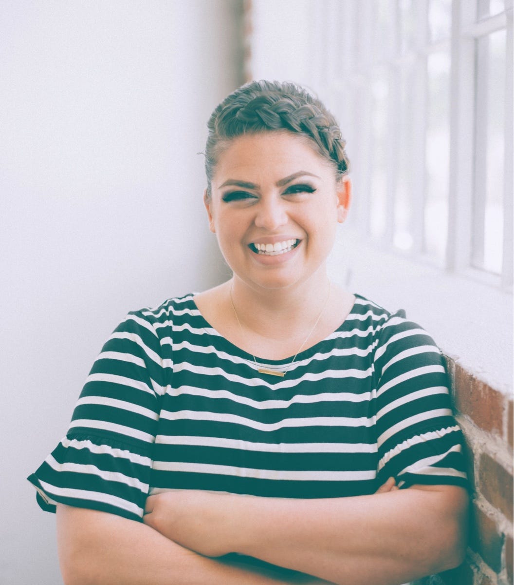 Lizzie Perrin – Medium